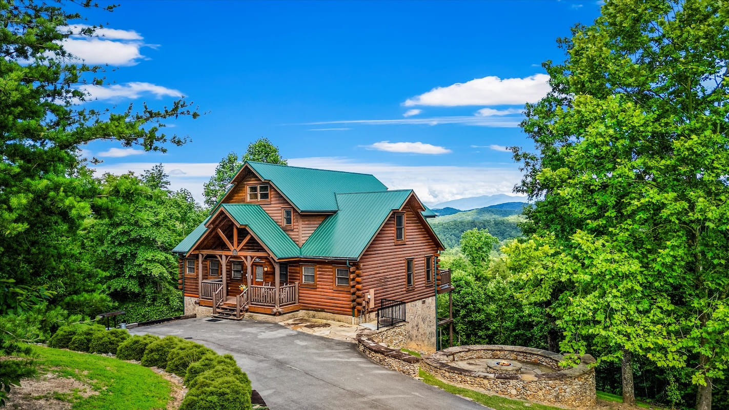 Starry Mountain Moonlite in Pigeon Forge | Bliss Vacations (865) 900-6514